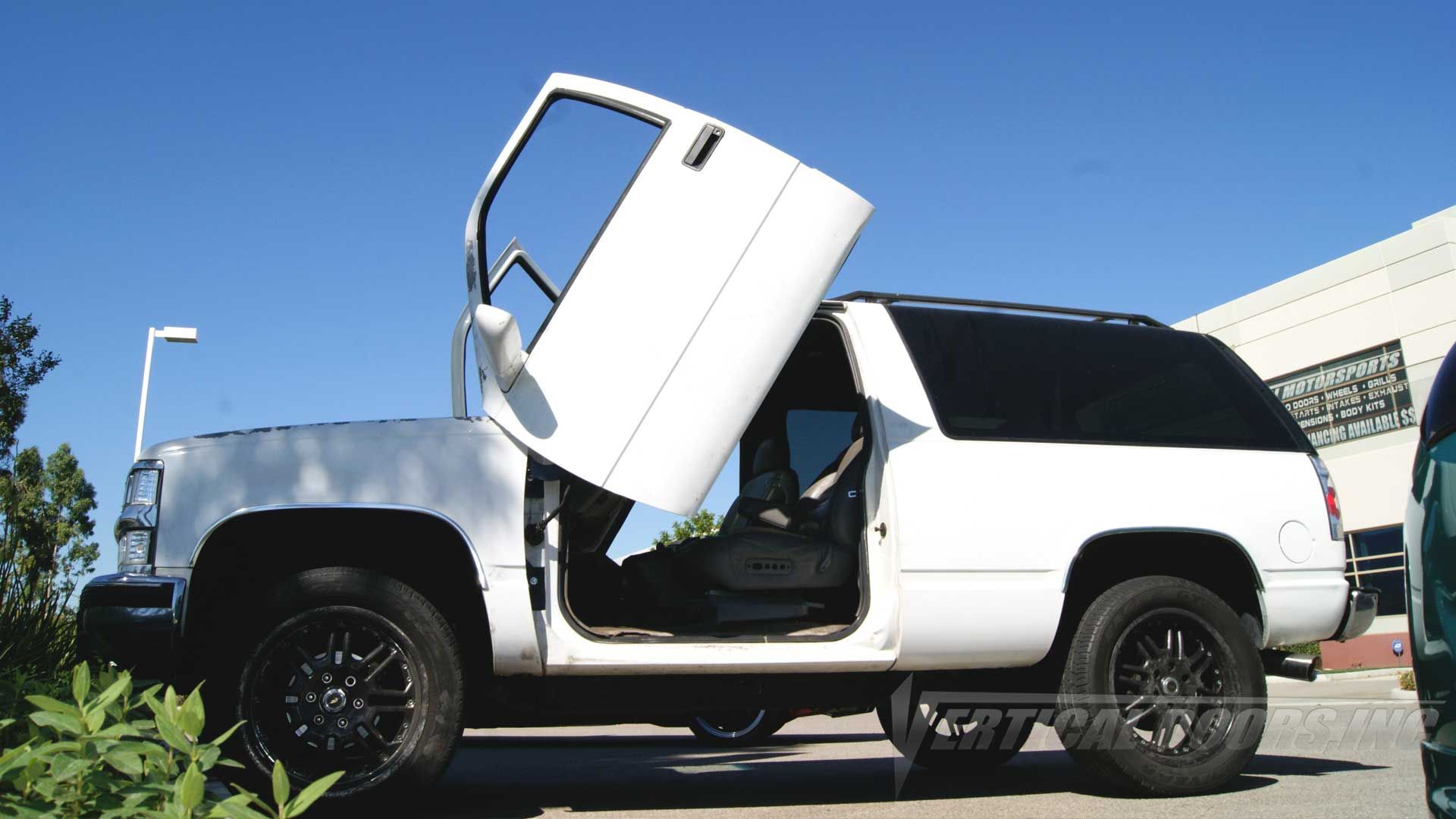 1995-1999 Chevrolet Tahoe Bolt-on Vertical Lambo Door Conversion Kit ...