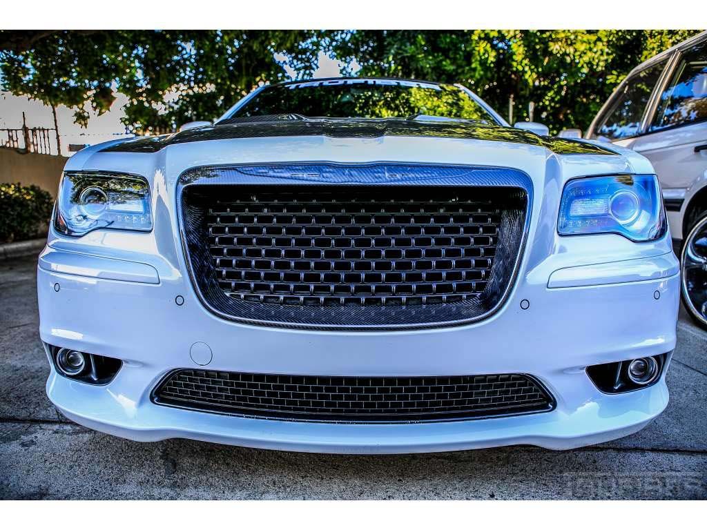 2011-2014 Chrysler 300/300c Carbon Fiber Deep Front Grille - TC60021-LG143